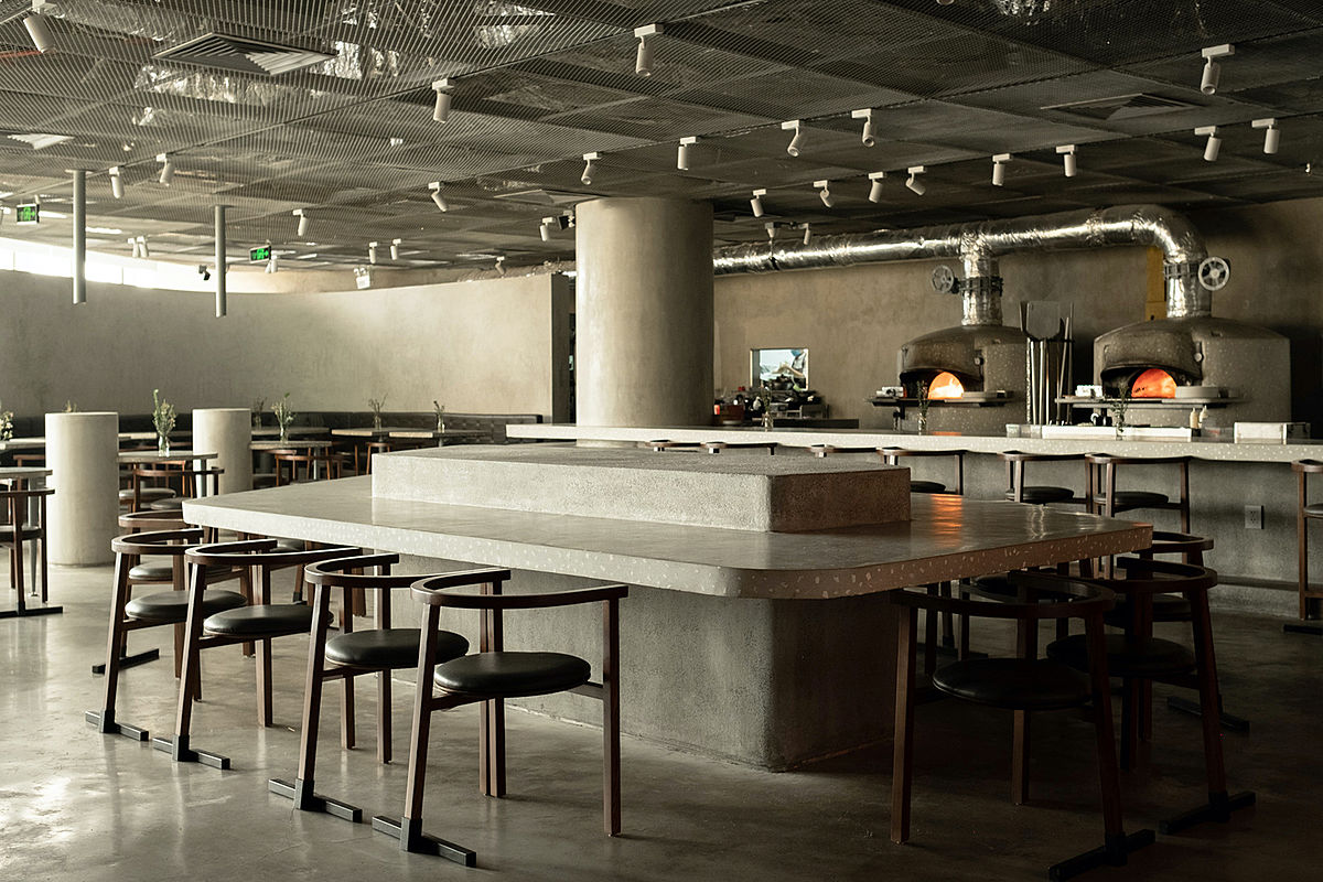 Pizza 4P's Vincom Ph?m Ng?c Th?ch | Restaurant & Bar Design Awards